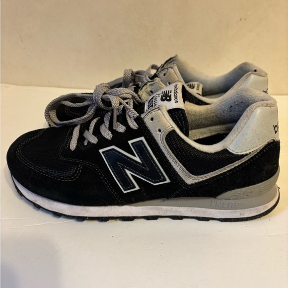 New Balance | Shoes | New Balance Mens 574 Navy Blue White Sneakers ...